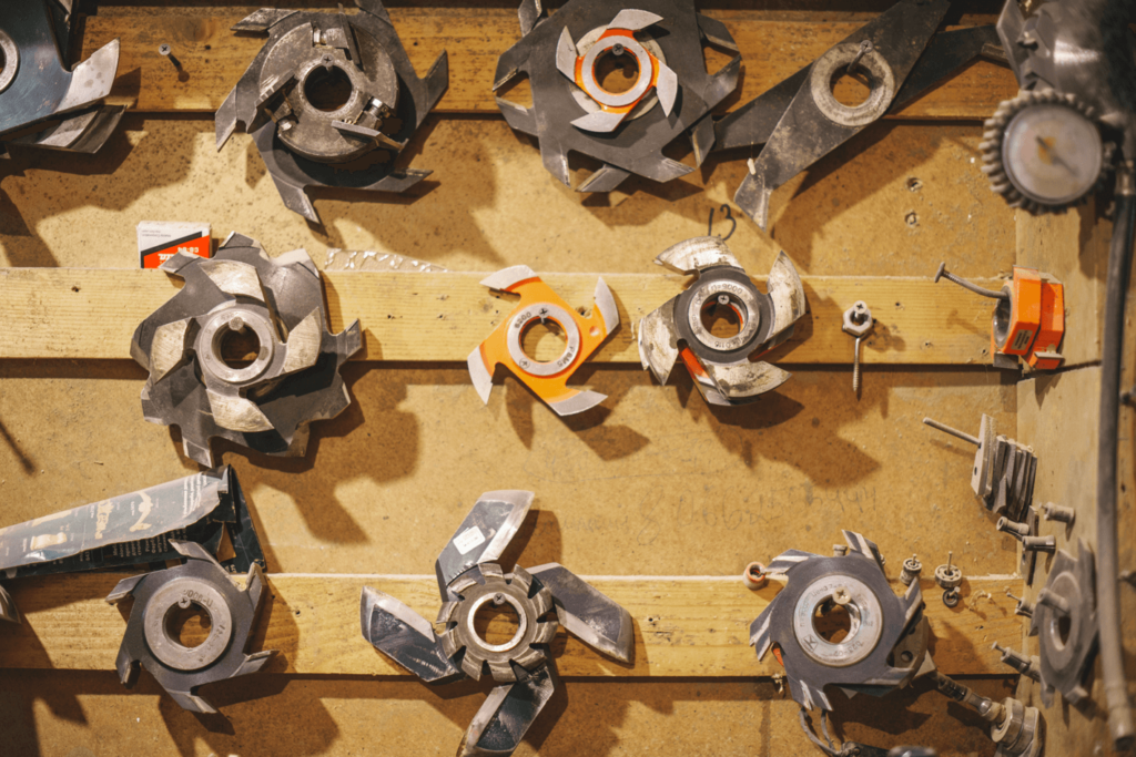 Equipment Distributors - TechFarben